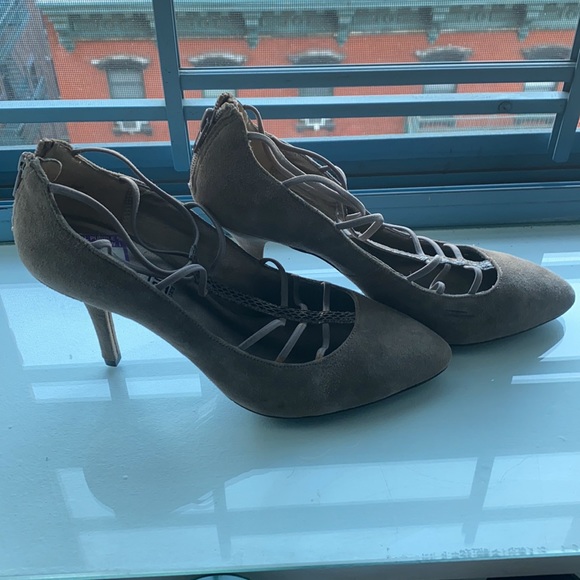 Moda Spana | Shoes | Mods Spana Suede Pumpsheels | Poshmark